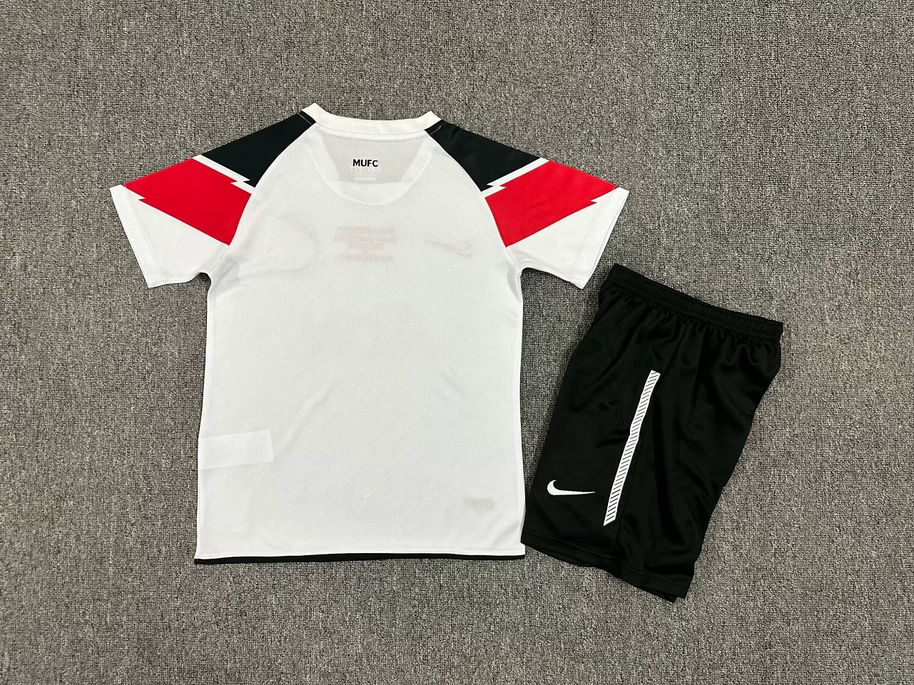 Kids-Manchester Utd 10/11 Away UCL Final Soccer Jersey : Wholesale ...